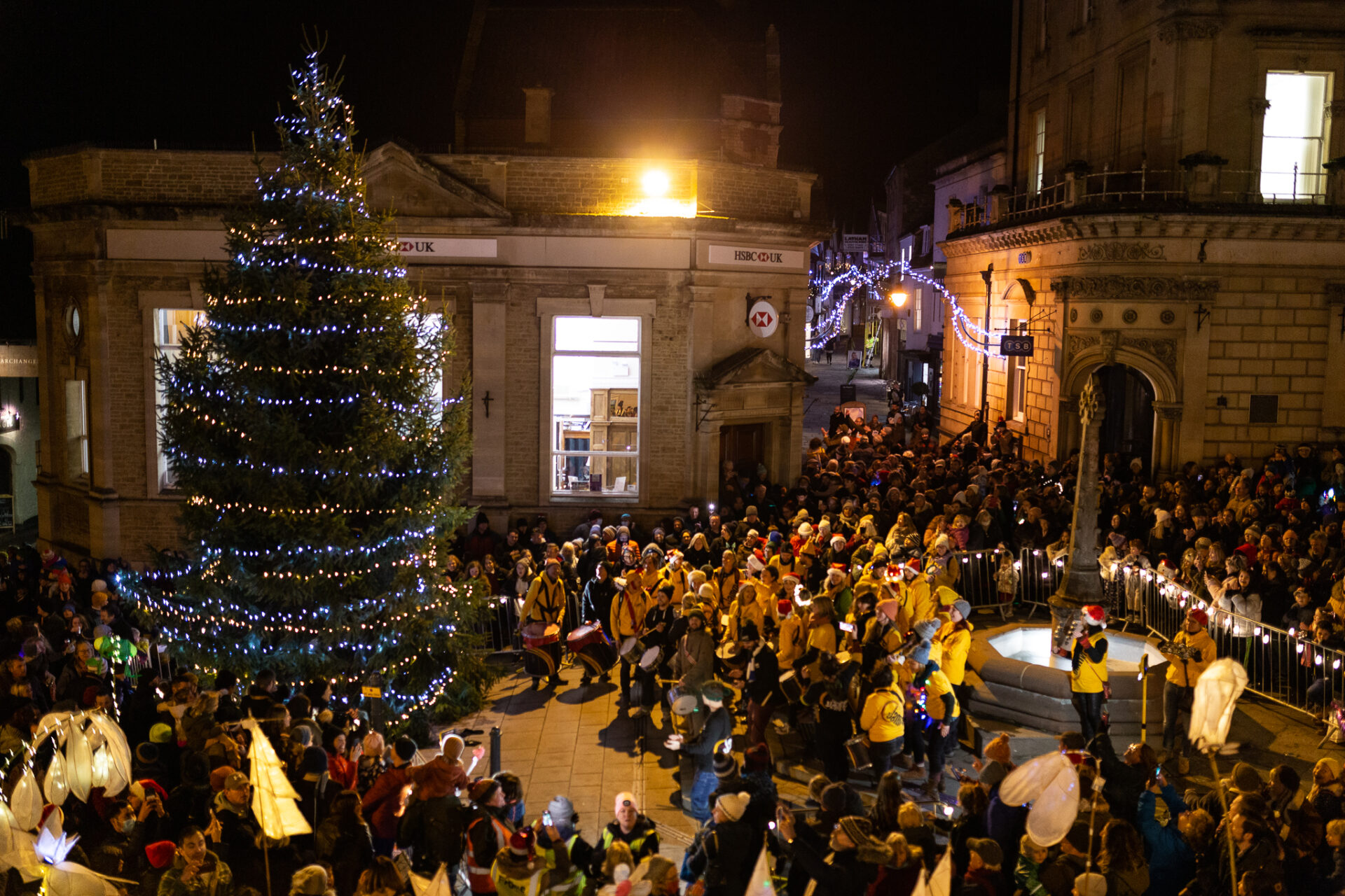 Have yourself a merry little Christmas Lights Switch On - Frome Town ...