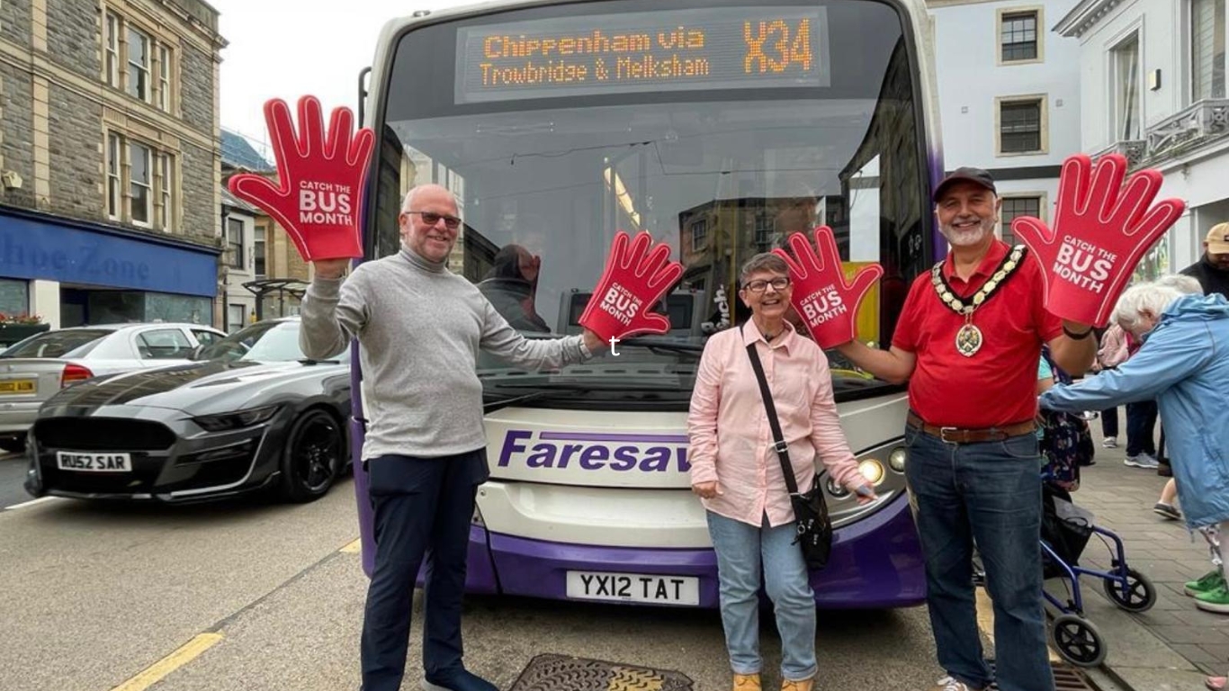 Volunteers needed to make Frome’s bus stops sparkle - Frome Town Council
